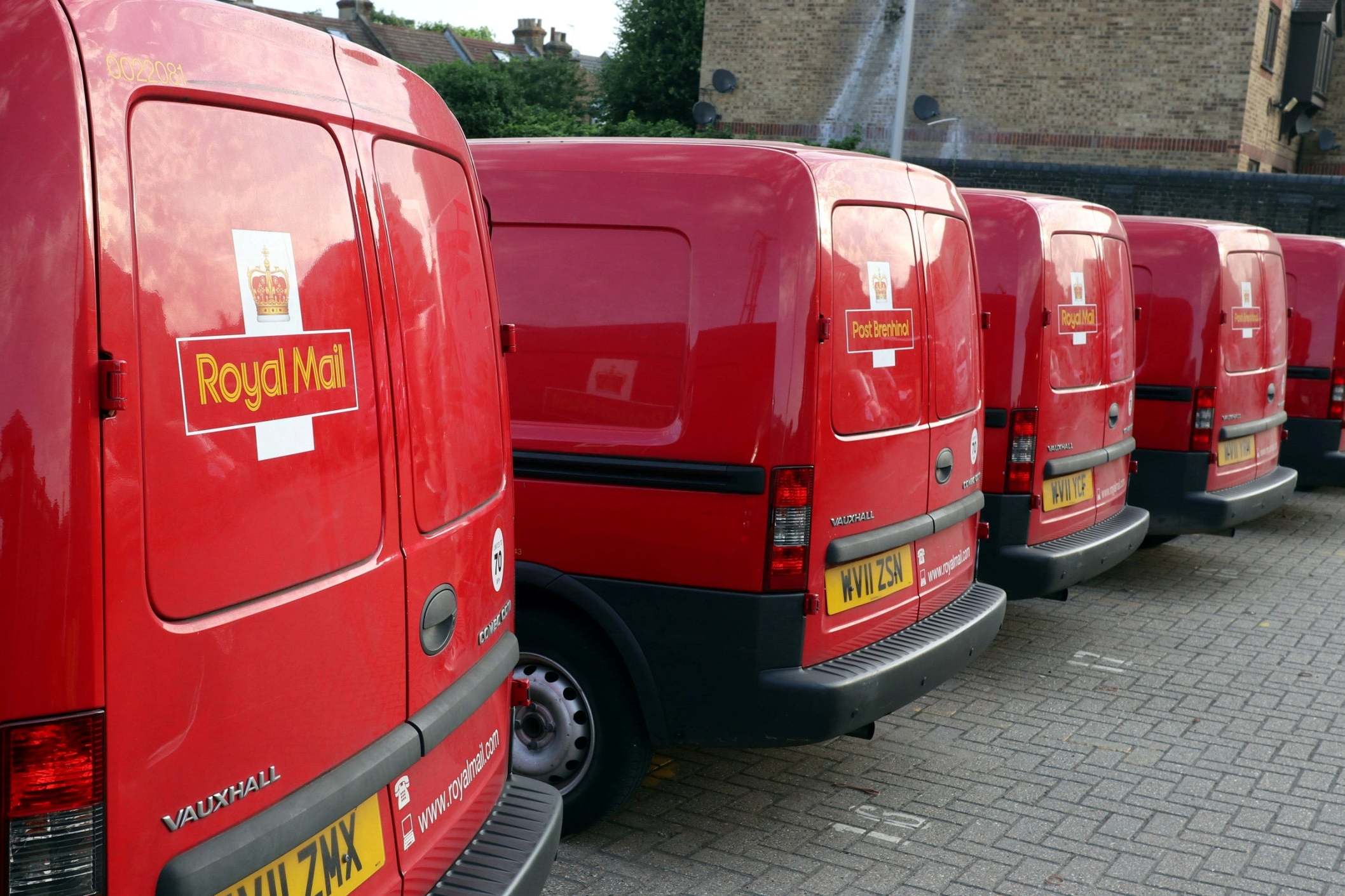 UK’s Royal Mail to Slash 2K Management Jobs - Equitypandit