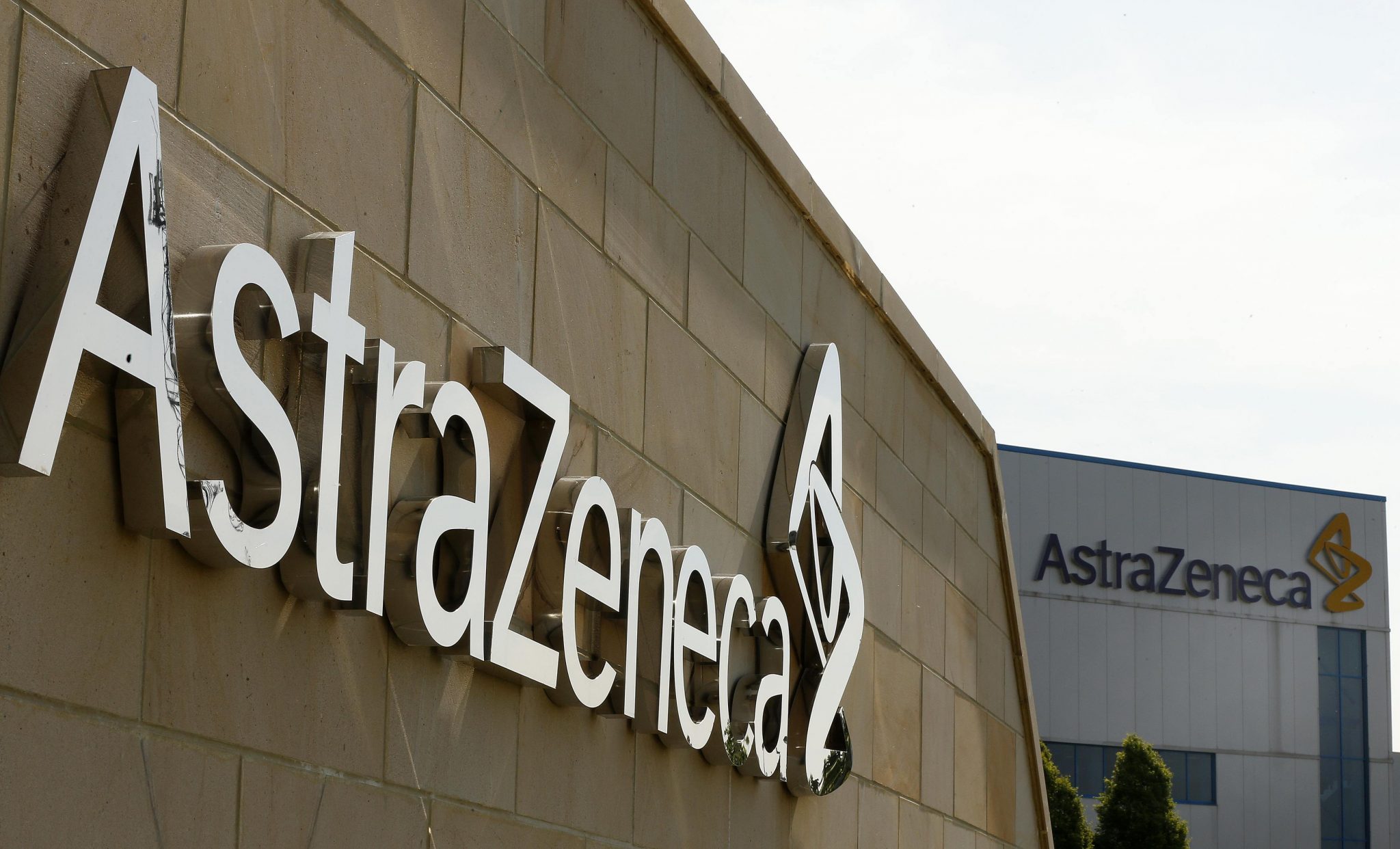 Spain Reserves AstraZeneca Vaccine for Those Over 60 - Equitypandit