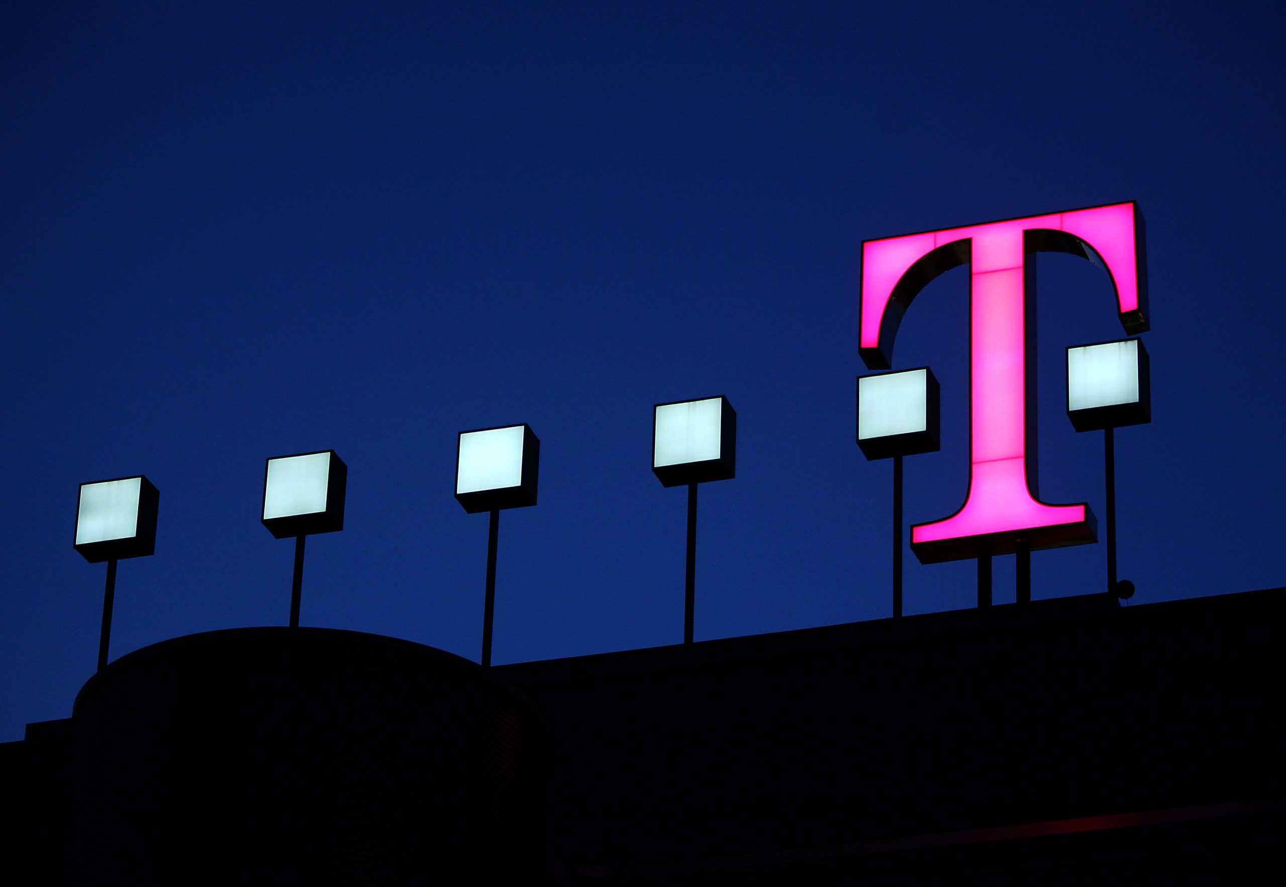 Deutsche Telekom Bulks Up T-Mobile US Stake as it Sells Dutch Unit ...