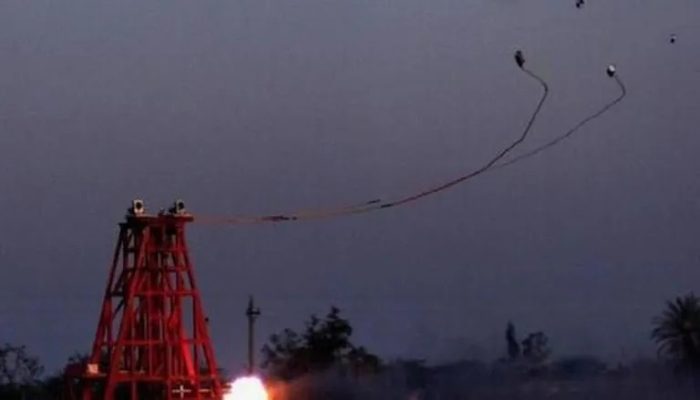 ISRO Conducts Rail Track Rocket Sled Deployment tests of Gaganyaan ...
