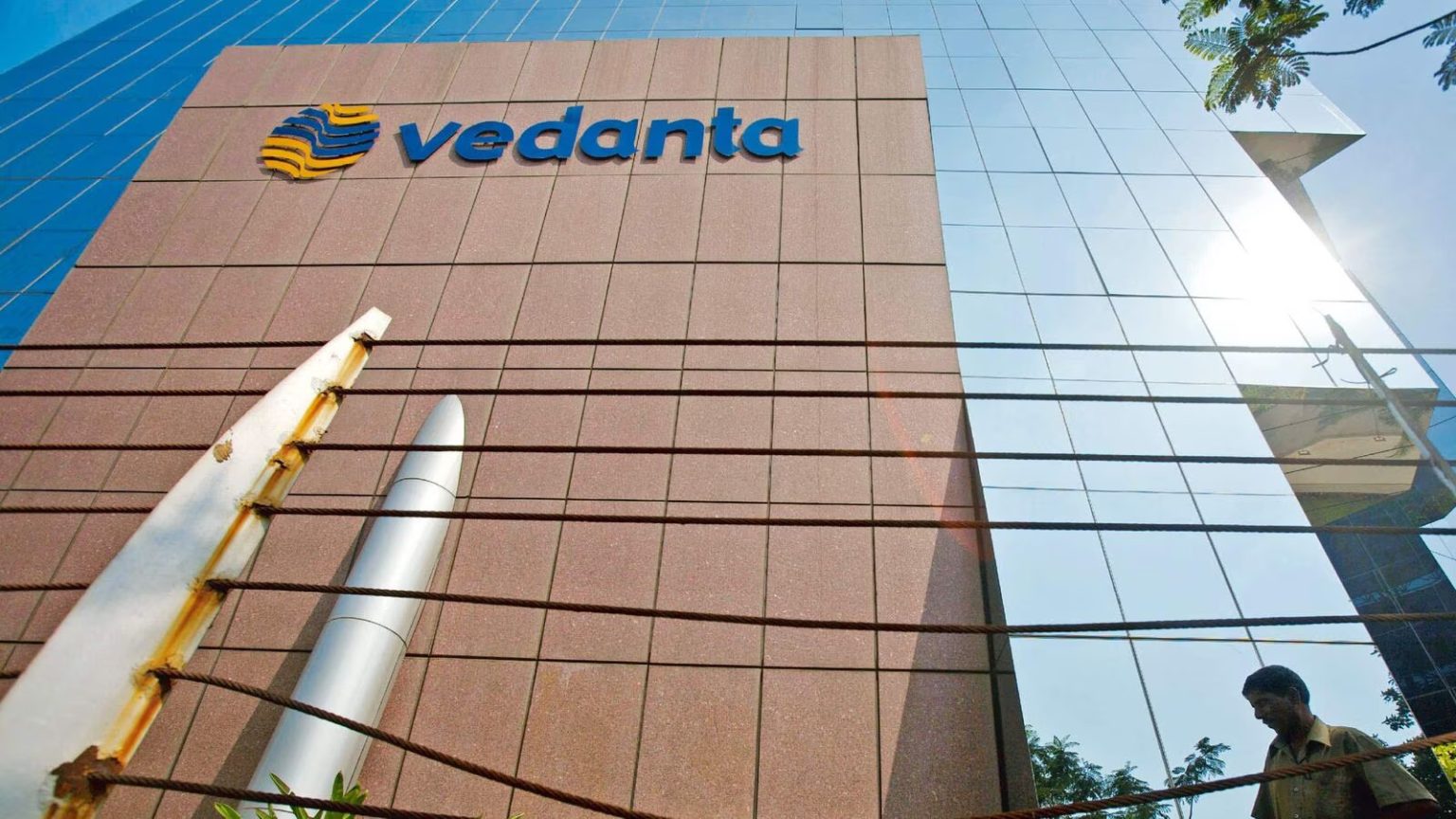 Vedanta Drops 7% as Promoter Twinstar Sells Rs 2,149 Cr Stake ...