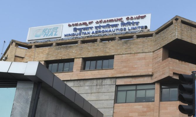 Hindustan Aeronautics Shares Gain 2% on Achieving 'Maharatna' Status ...